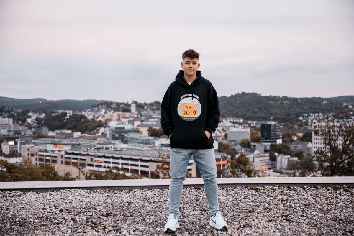 Abipullis bedrucken mit Wunschmotiv | Euer Abipulli von AbiHoodie